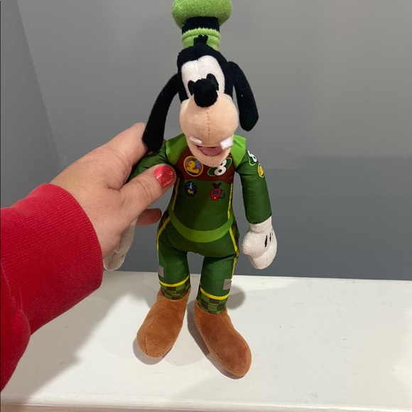 Disney | Toys | Goofy Disney Jr Mickey And The Roadster Racers Plush ...